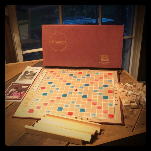 S&R Games | Games | Vintage Scrabble Board Game 9481976 Edition Free ...